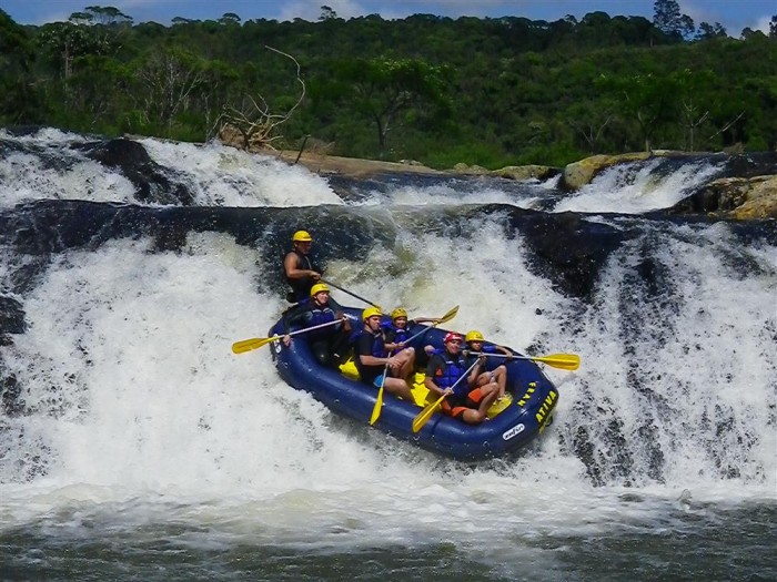 Rafting no Rio Paraibuna, em Três Rios - RJ - Trilhas e Aventuras