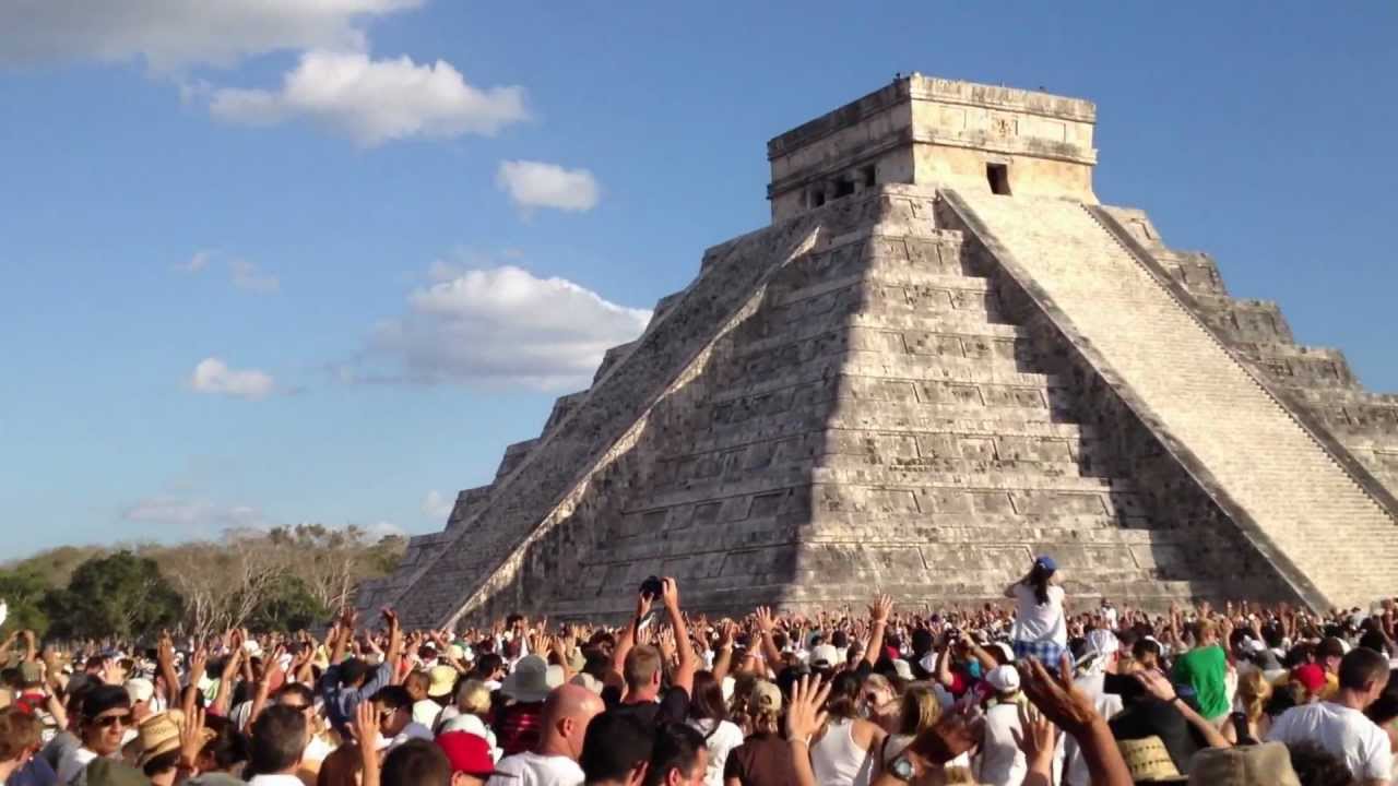 Equinócio na Pirâmide de Kukulcán em Chichen Itzá, no México - Trilhas ...