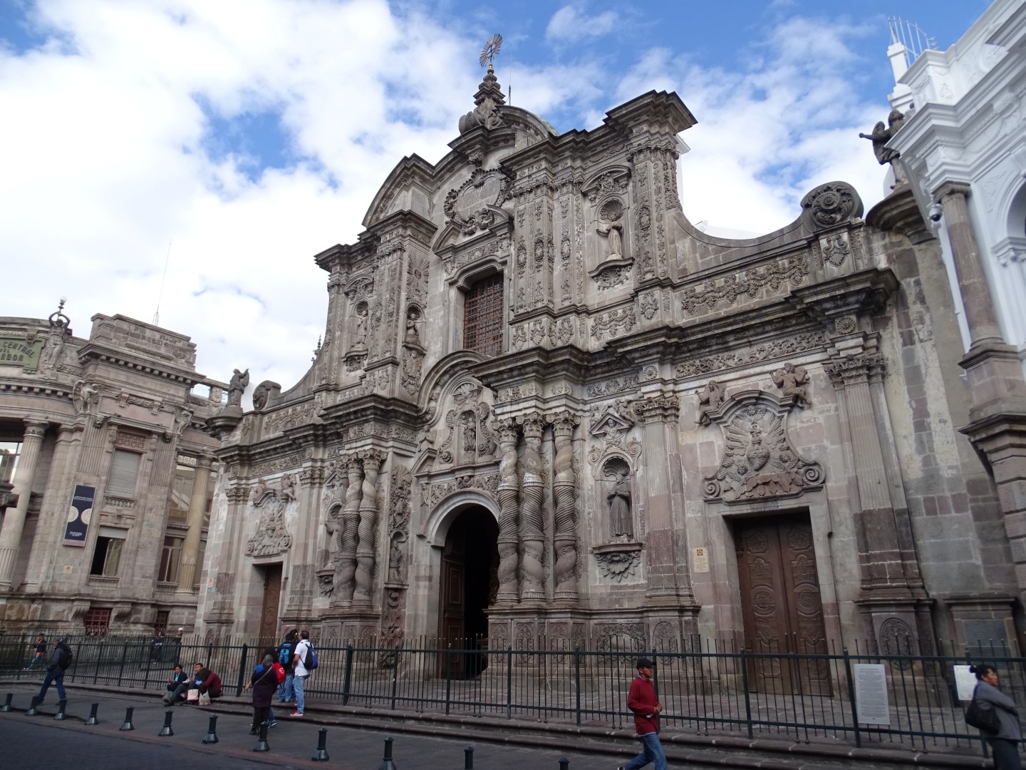Quito é eleito Destino Líder da América do Sul nos World Travel Awards ...