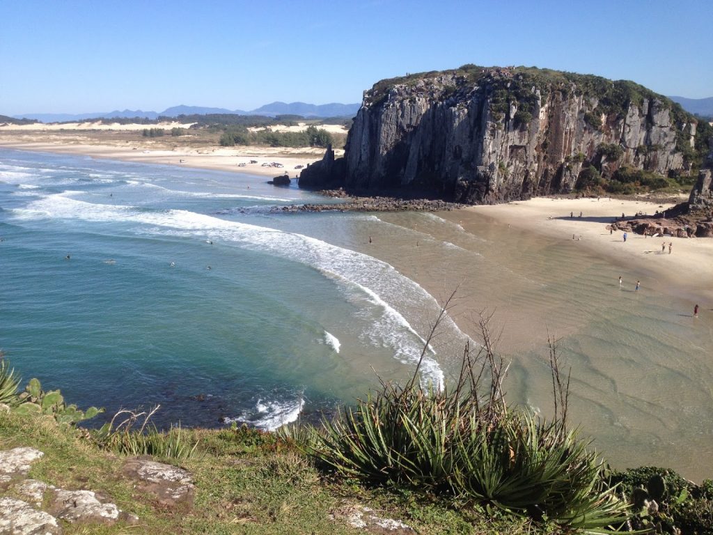 As 5 melhores praias no Sul do Brasil para curtir o verão - Trilhas e ...